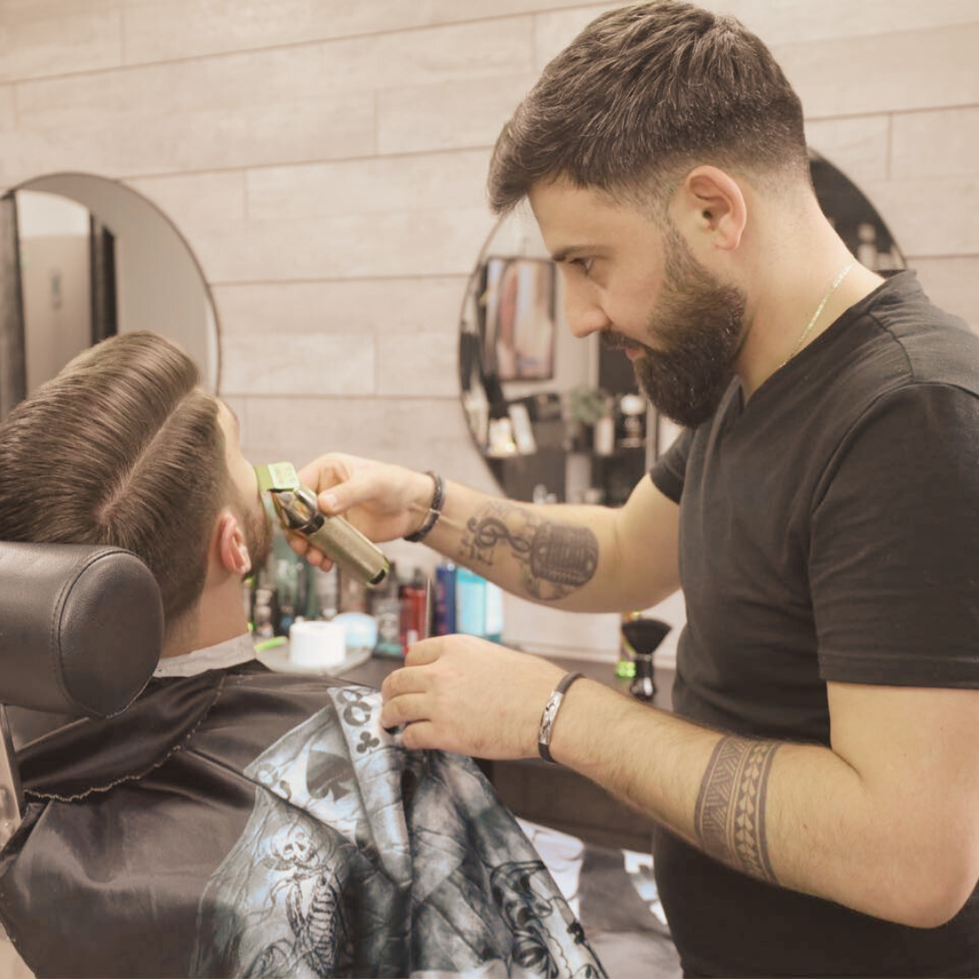 Ramez Barbershop i Skövde | Barberare, herrfrisör, klippning och skägg